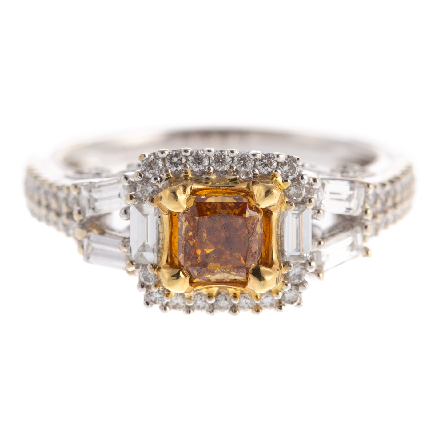 3 Reasons to Buy an Engagement Ring at Auction